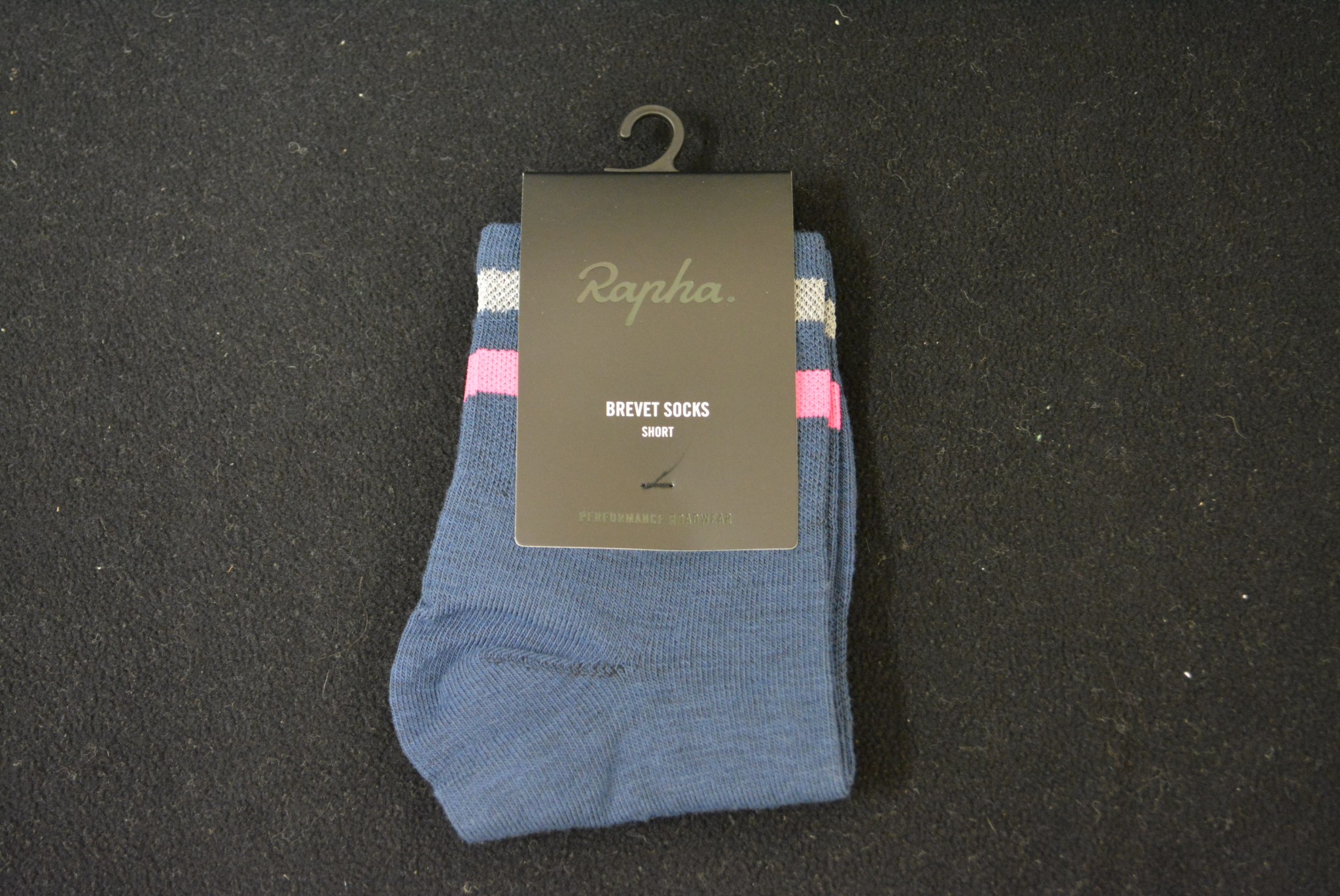 【Rapha】"ラファ + アピデュラ" コラボバッグのレビュー